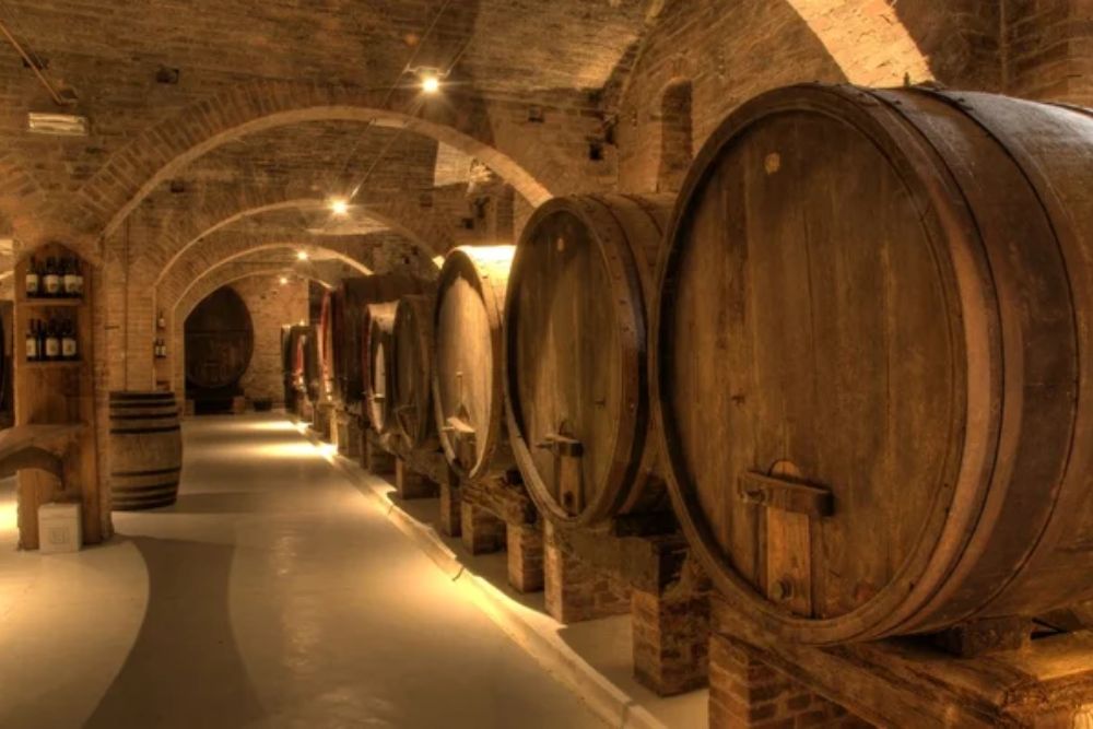 15 underground wine cellars for tours