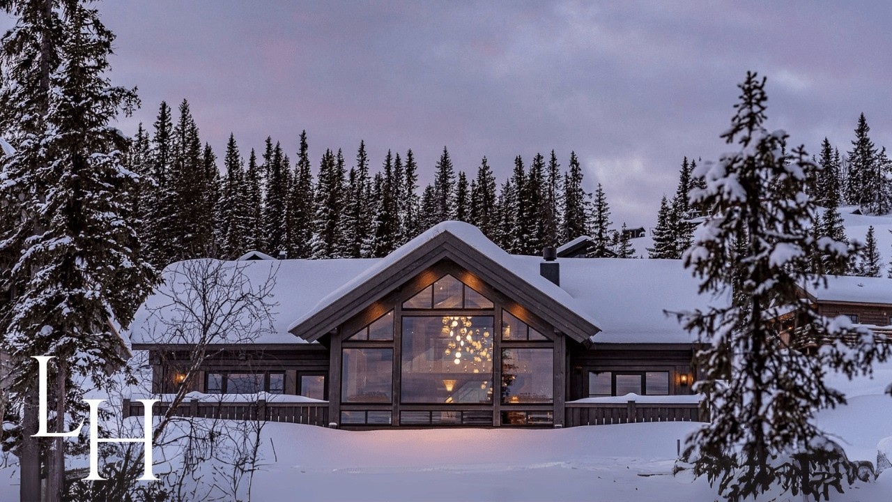 This luxury cabin has views you'll never forget