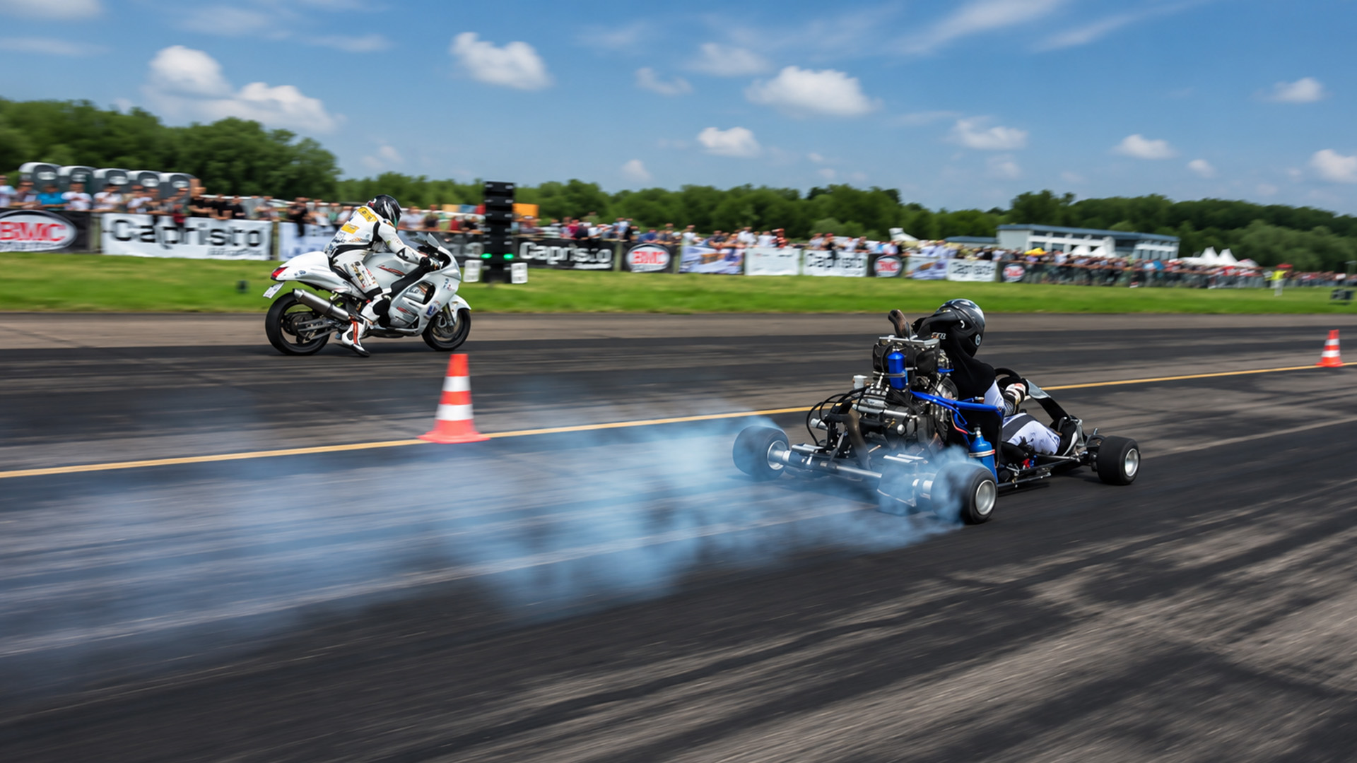 Suzuki Hayabusa takes on a CBR1000RR Fireblade kart in drag race