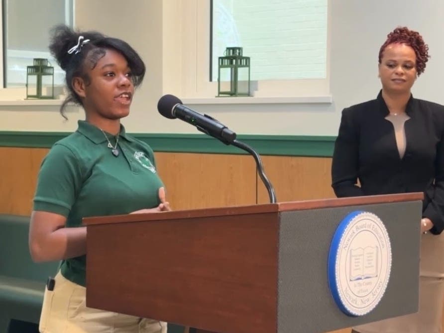 Newark High School valedictorian earns cosmetology license while ...
