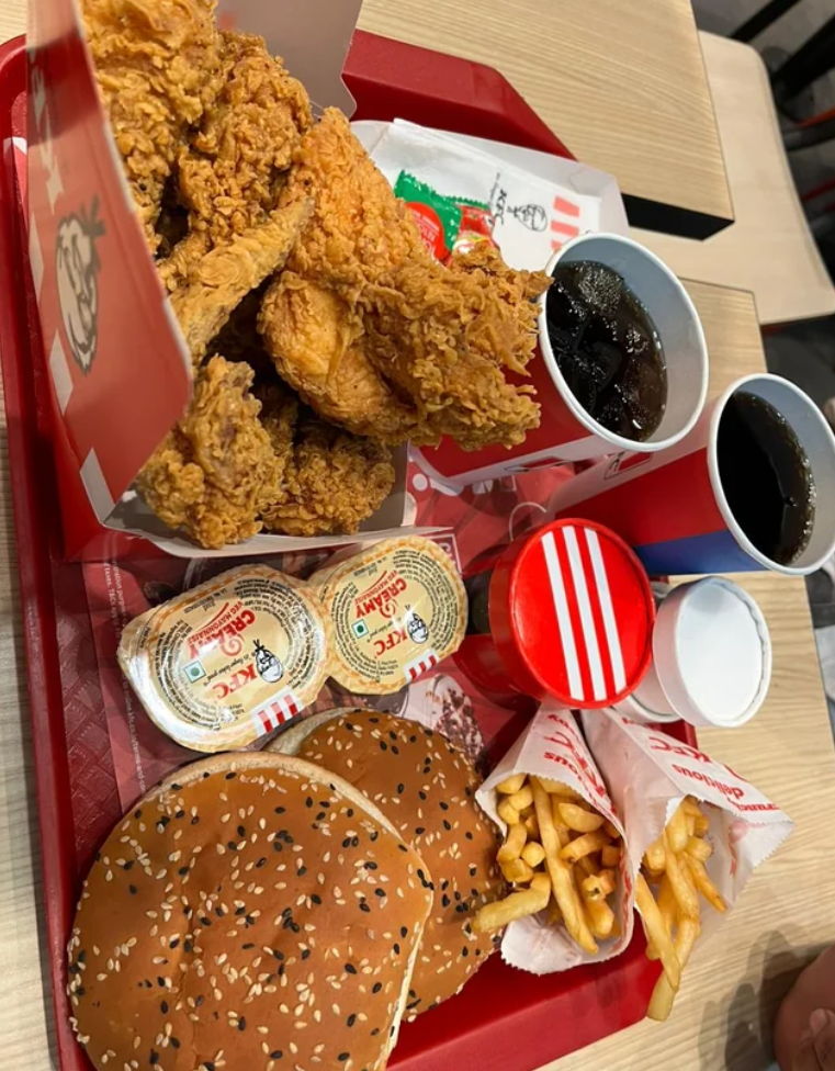 6 fried chicken chains people are giving up on, and 6 they still swear by