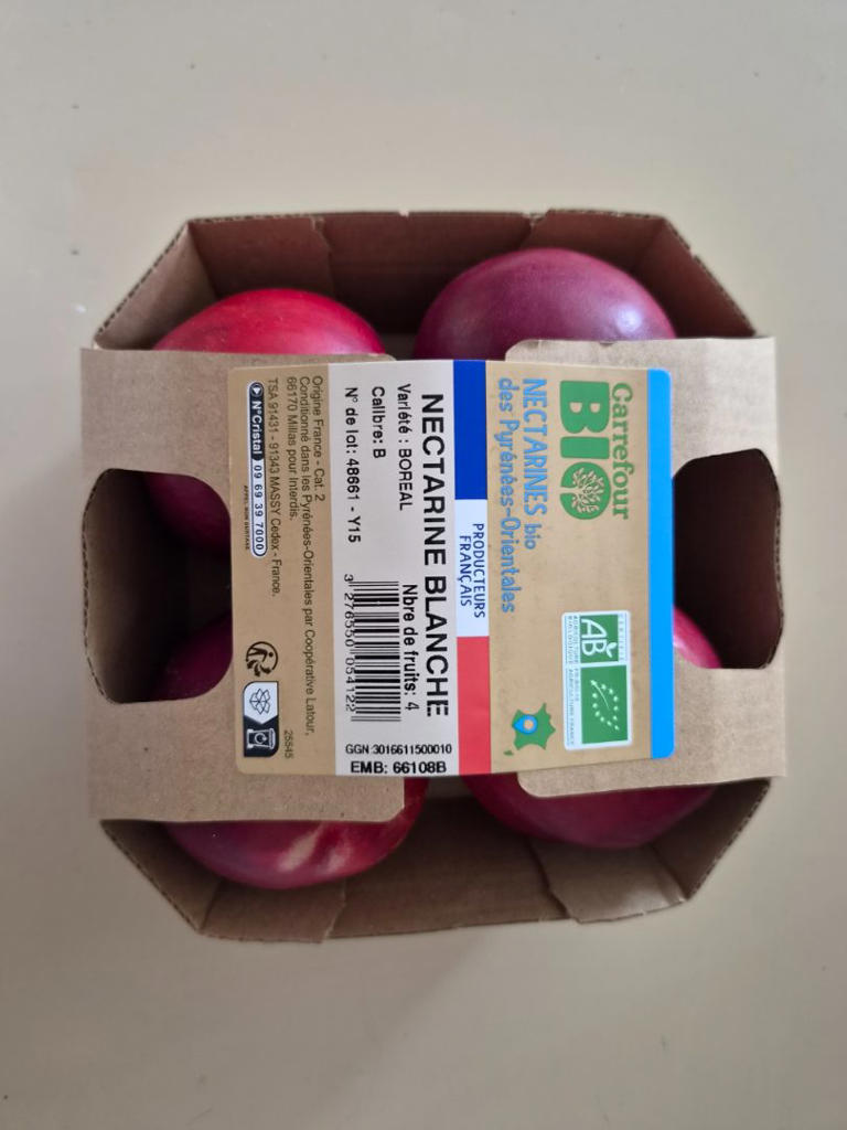 Alerte chez Carrefour : Ne consommez pas ces pêches et nectarines bio ...