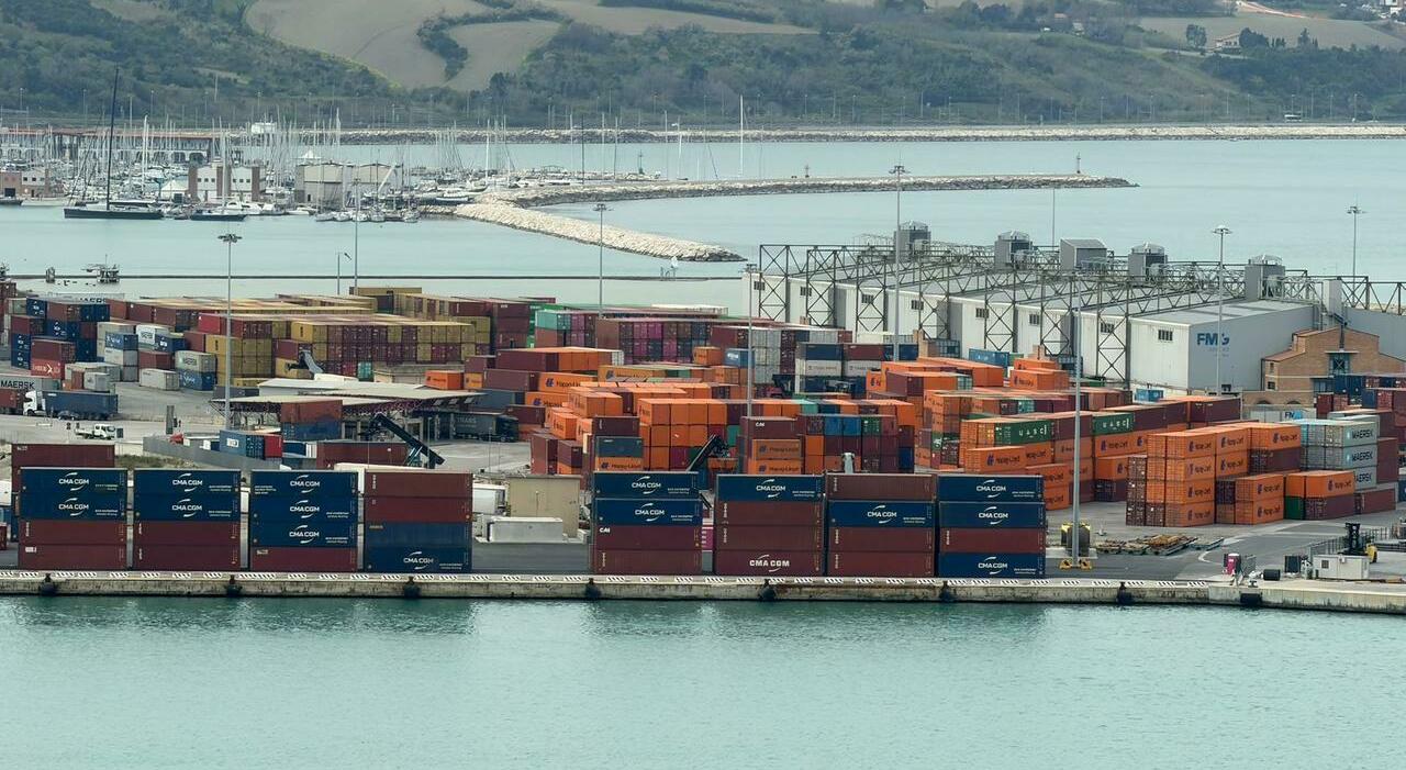 Hormuz, il porto di Ancona cresce durante la crisi: traina il petrolio ...