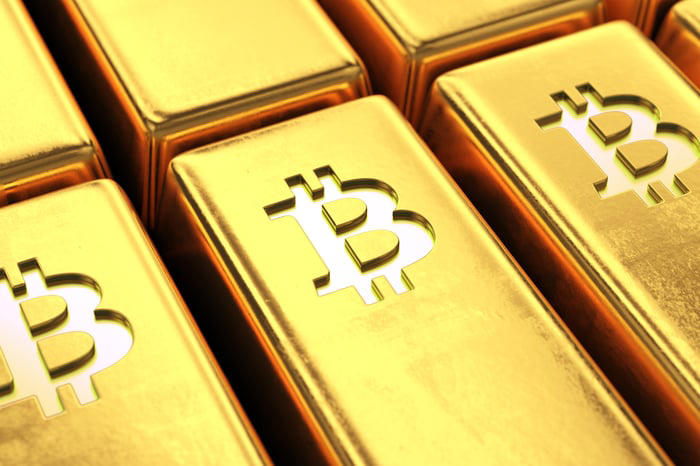 Institutional investors are buying this top cryptocurrency hand-over ...