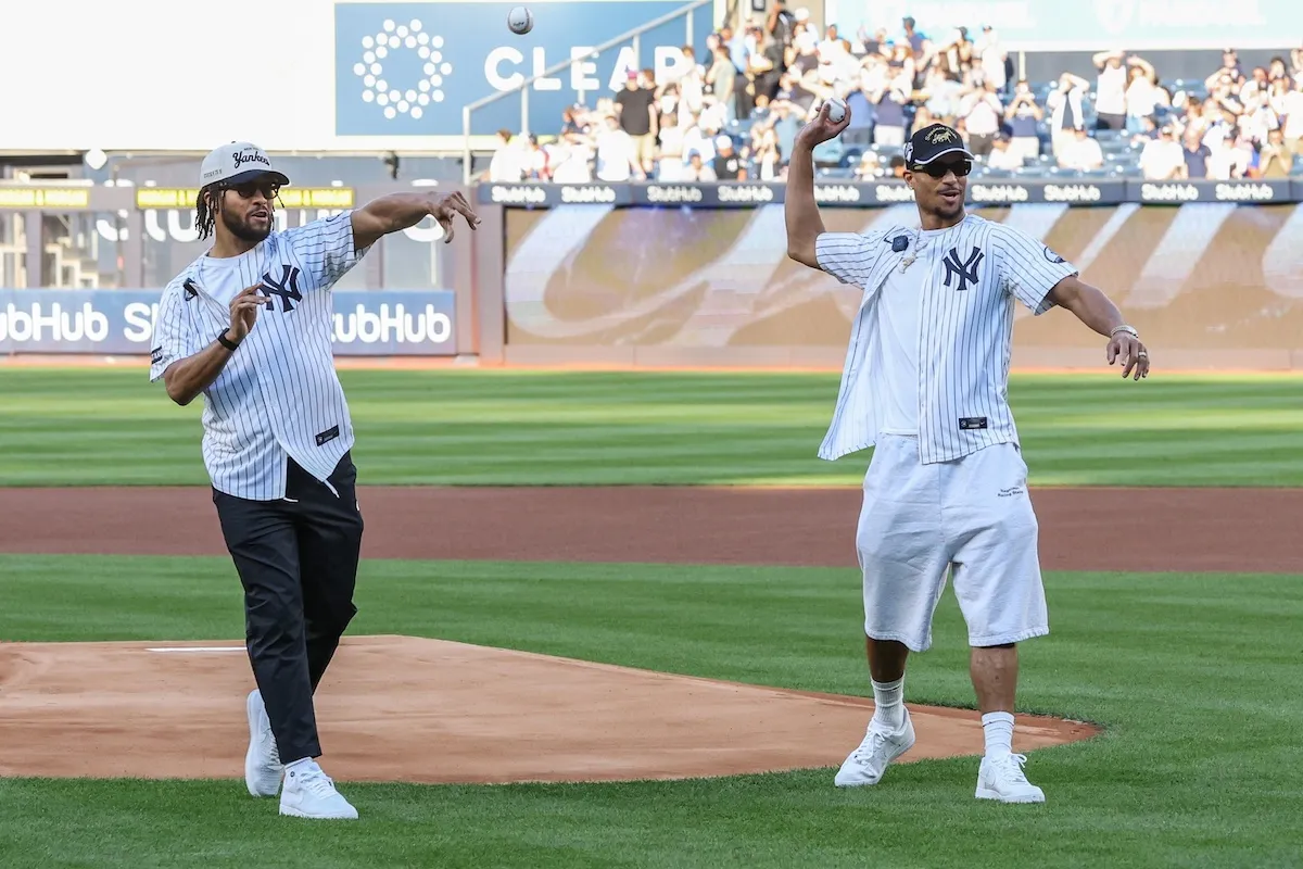 Jalen Brunson et Josh Hart poursuivent la tournée du titre chez les Yankees
