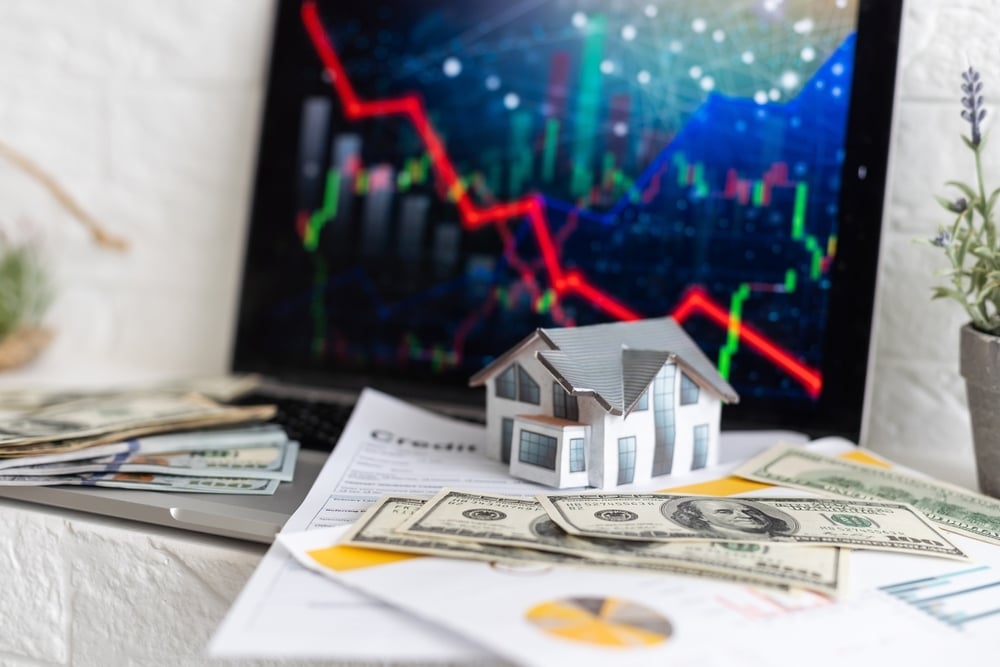 Wall Street's Most Accurate Analysts Spotlight On 3 Real Estate Stocks ...