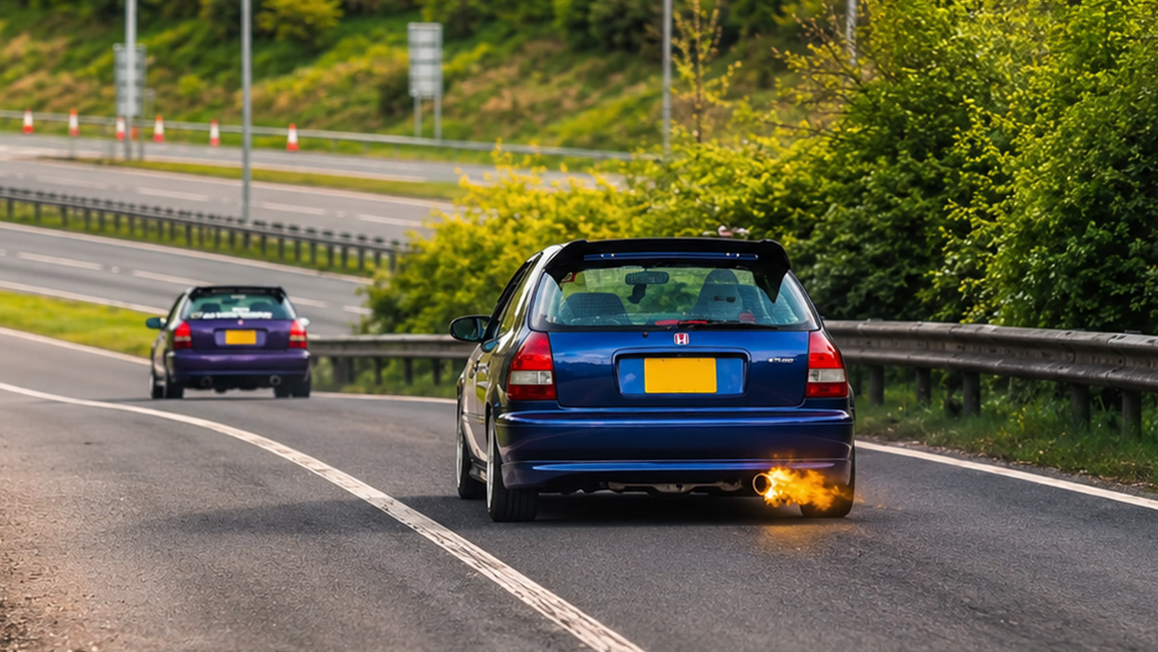 Honda Civic pops flames leaving Japfest at Silverstone
