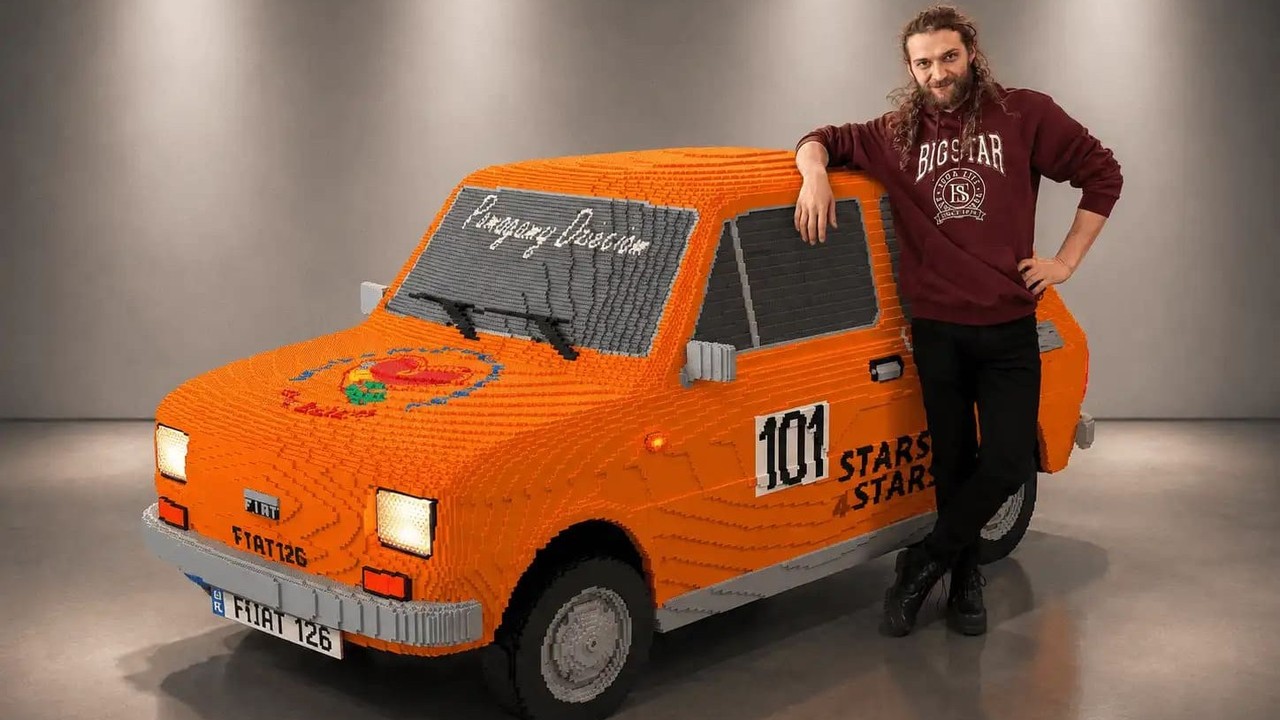Nézzen életnagyságú LEGO-polskit, éjszakázzon a múzeumban: itt vannak a ...
