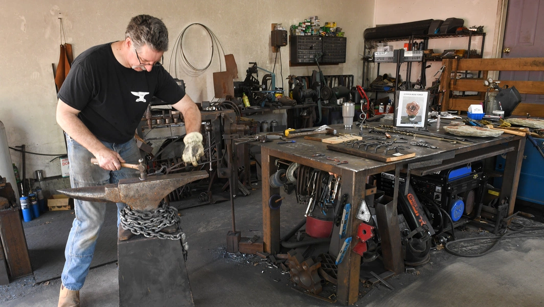 10 striking views of forging and industrial work