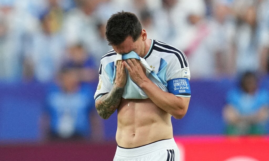 Messi in tears as father in serious health problem during World Cup
