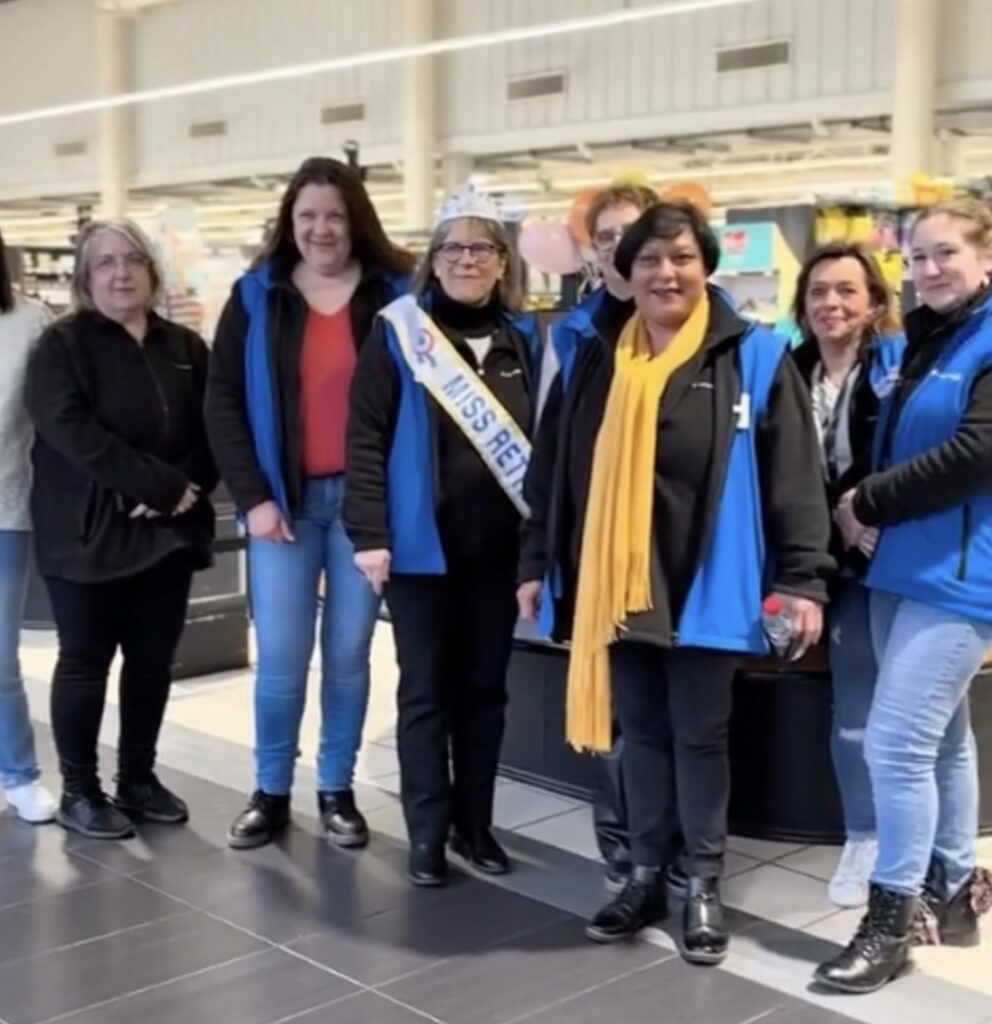 Après 38 ans chez Leclerc comme caissière, Nathalie prend sa retraite ...