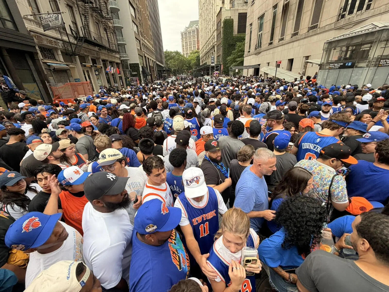 NYC Knicks parade food deals today: Where fans can score freebies ...