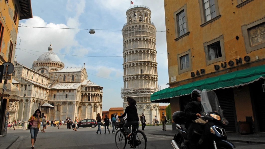 14 famous landmarks that may surprise visitors