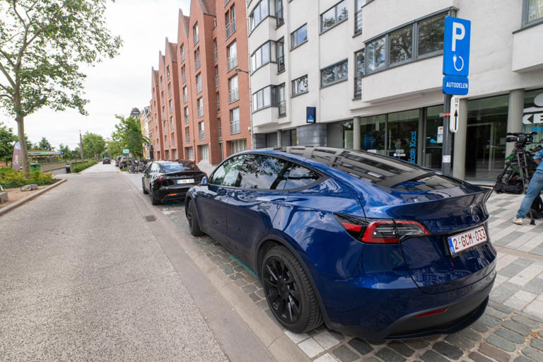 Your Tesla drives better than you do—and that’s good news for the stock