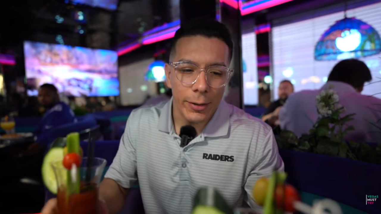 Las Vegas Peppermill dining experience iconic menu and atmosphere