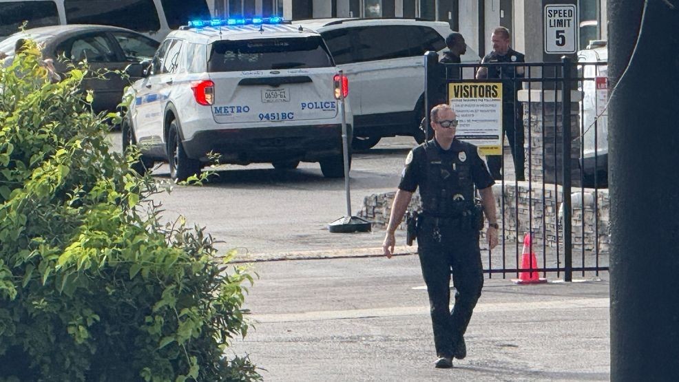 Police investigating early morning shooting at Antioch apartment complex