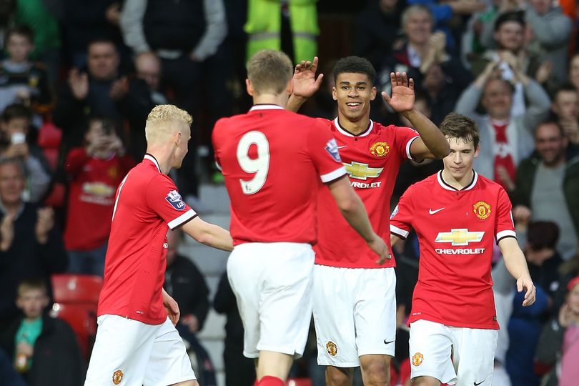 Huddersfield Town's new signing hails perfect Manchester United start