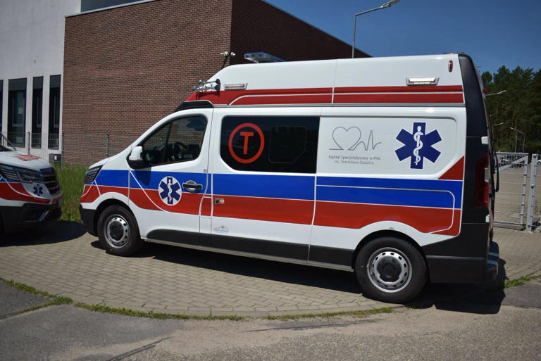 Dwie nowe karetki trafiły do Szpitala Specjalistycznego w Pile