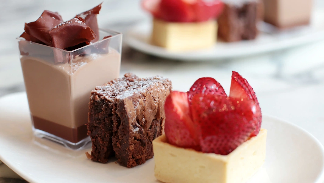 15 decadent desserts with 7 ingredients or less