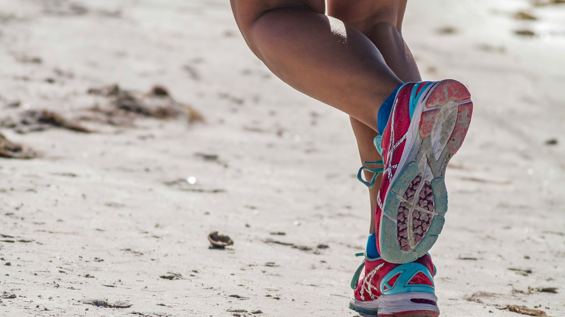 10 worst first date shoes for women & 10 that guarantee a second date