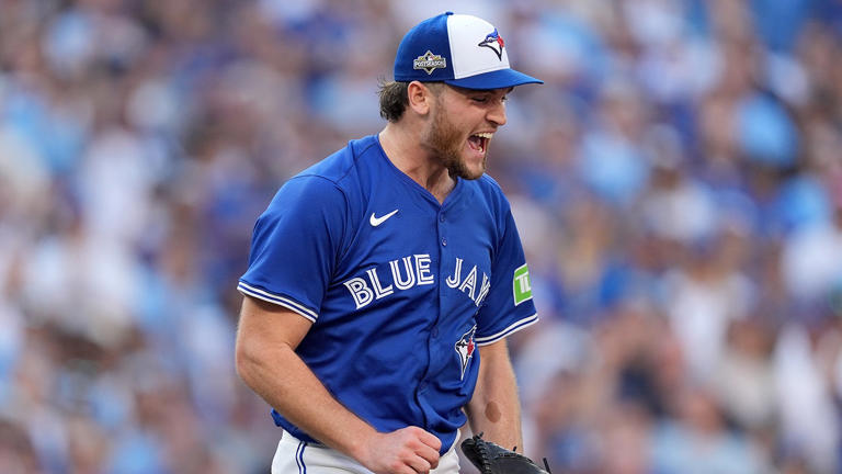 Red Sox pitching ace Sonny Gray eyes another home win as Blue Jays send ...