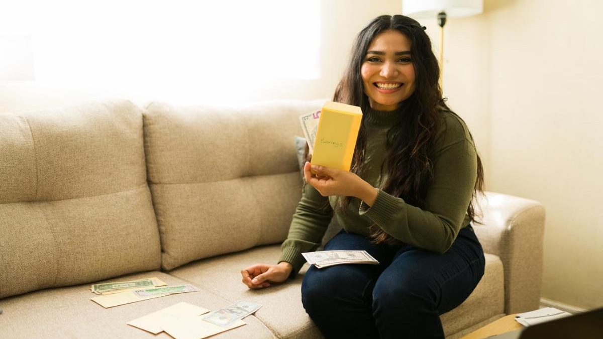 10 simple money habits that can make you feel wealthier without earning ...