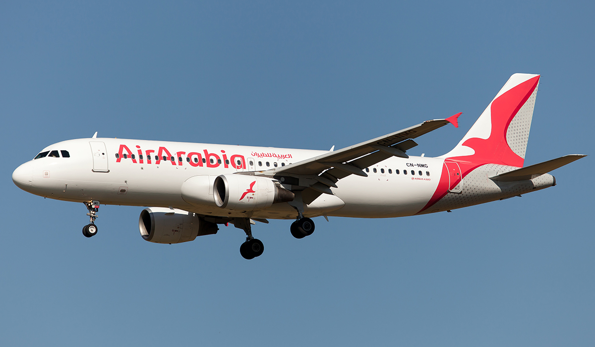 Horror as body of man discovered inside aircraft landing gear at major ...