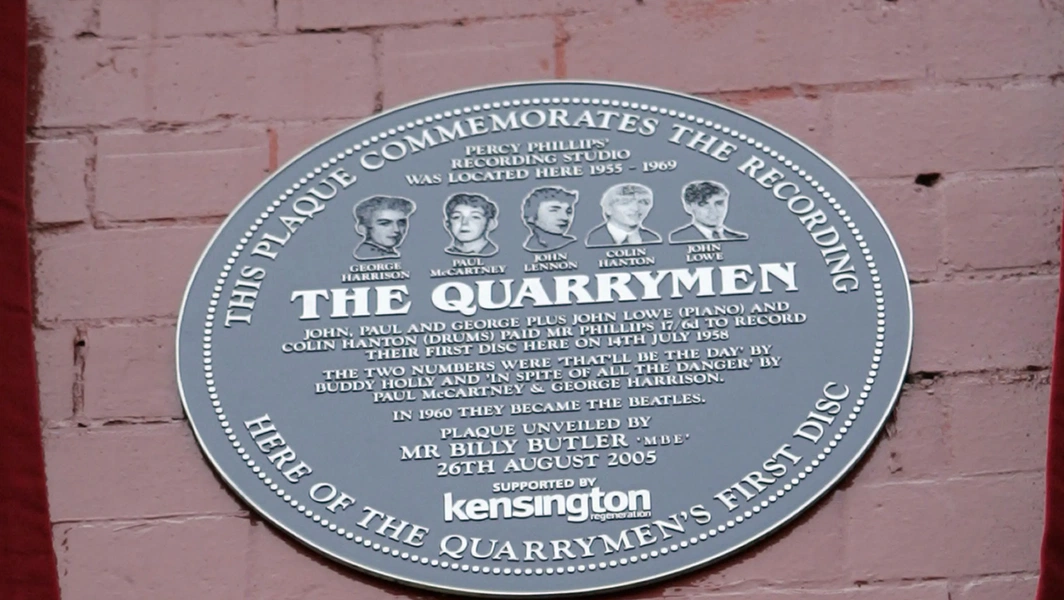 14 famous bands and their original names