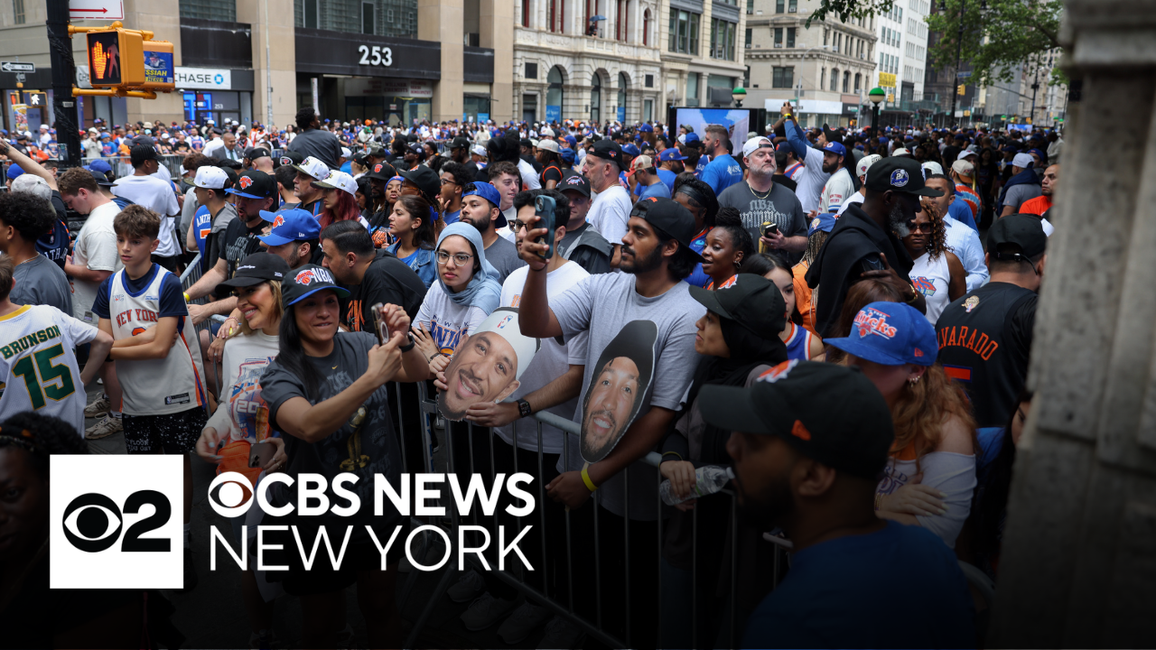Massive turnout for the historic Knicks ticker-tape parade in Manhattan ...