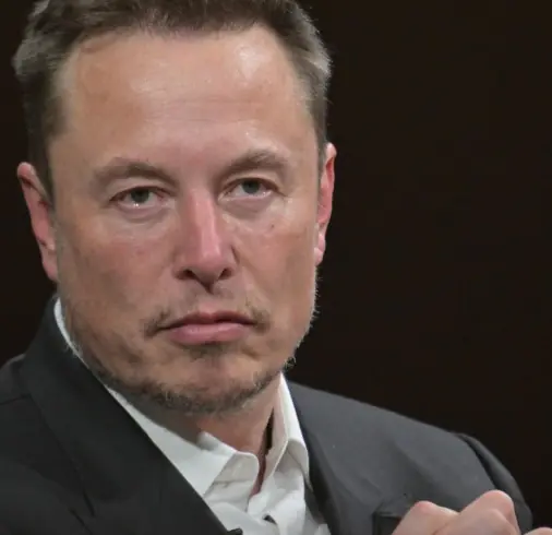 Elon Musk gera polêmica ao afirmar que filhos não devem nada aos pais