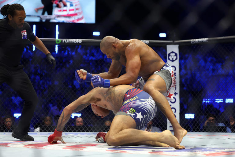 Joe Rogan on Ciryl Gane's 'illegal shots' vs. Alex Pereira: 'It's ...