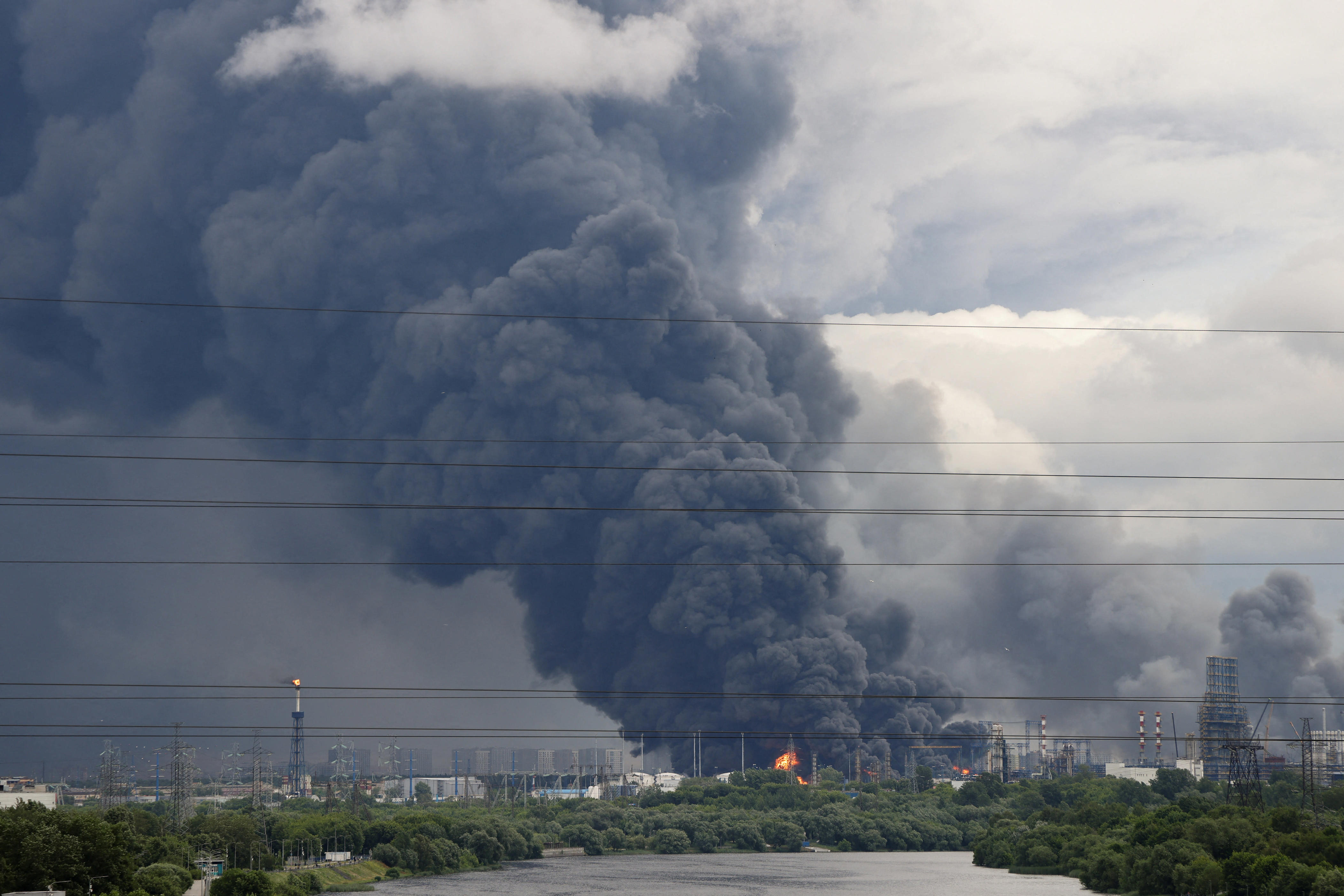 Ukraine launches largest attack on Russia since start of war, 500 ...