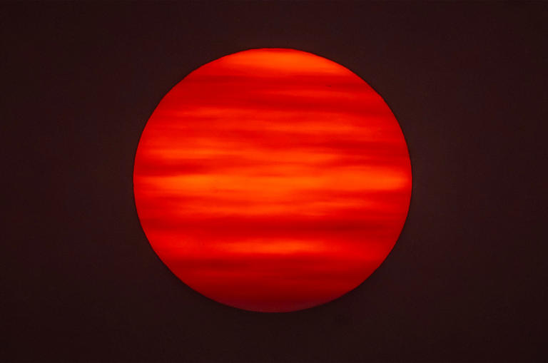 Saharan dust, wildfire smoke turn stunning sci-fi-like Florida sunrise