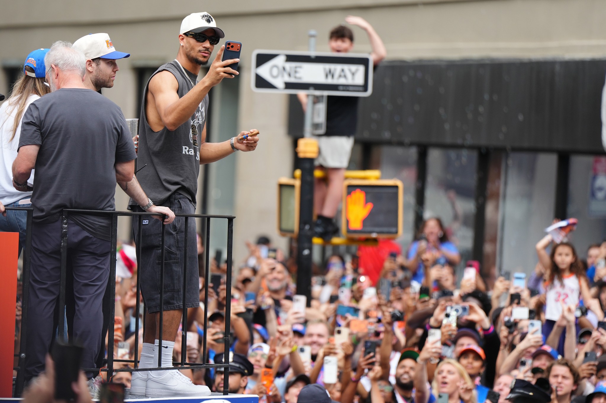 Josh Hart makes understandable admission at Knicks championship parade