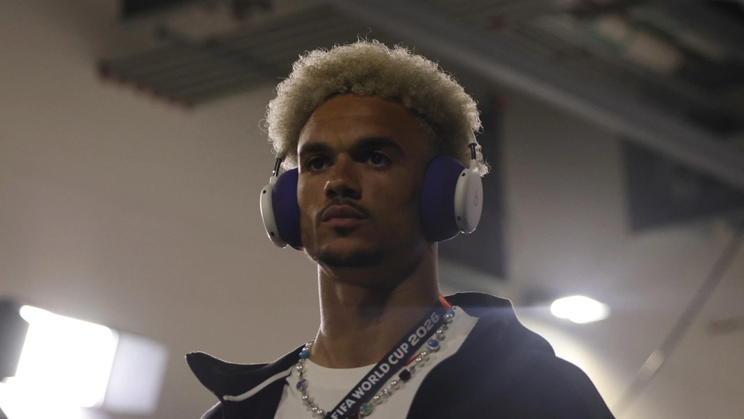 Kobbie Mainoo spotted with unreleased Beats headphones in new colorway