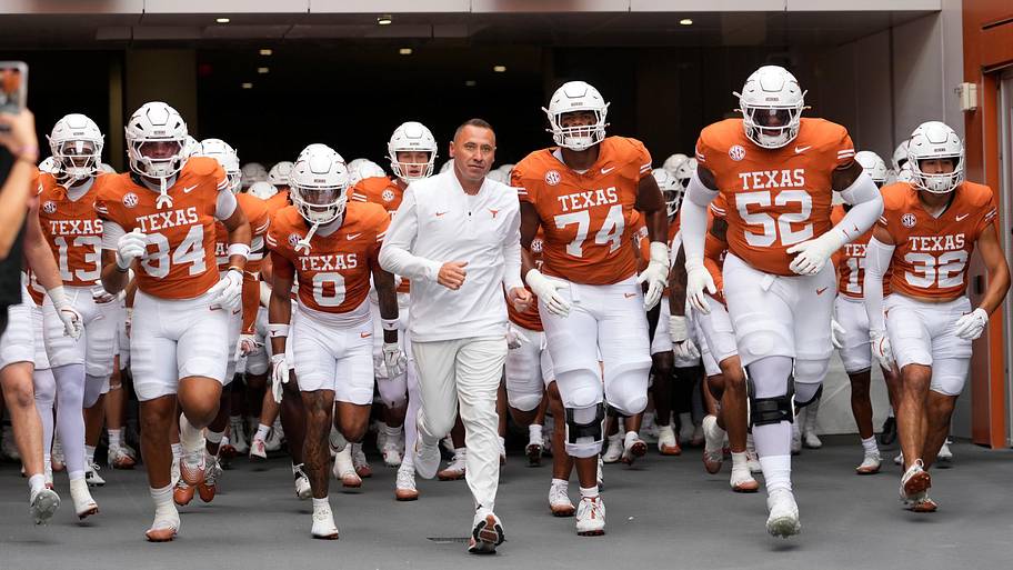 Easton Royal isn't the only recruit to focus on during Texas's 3rd ...