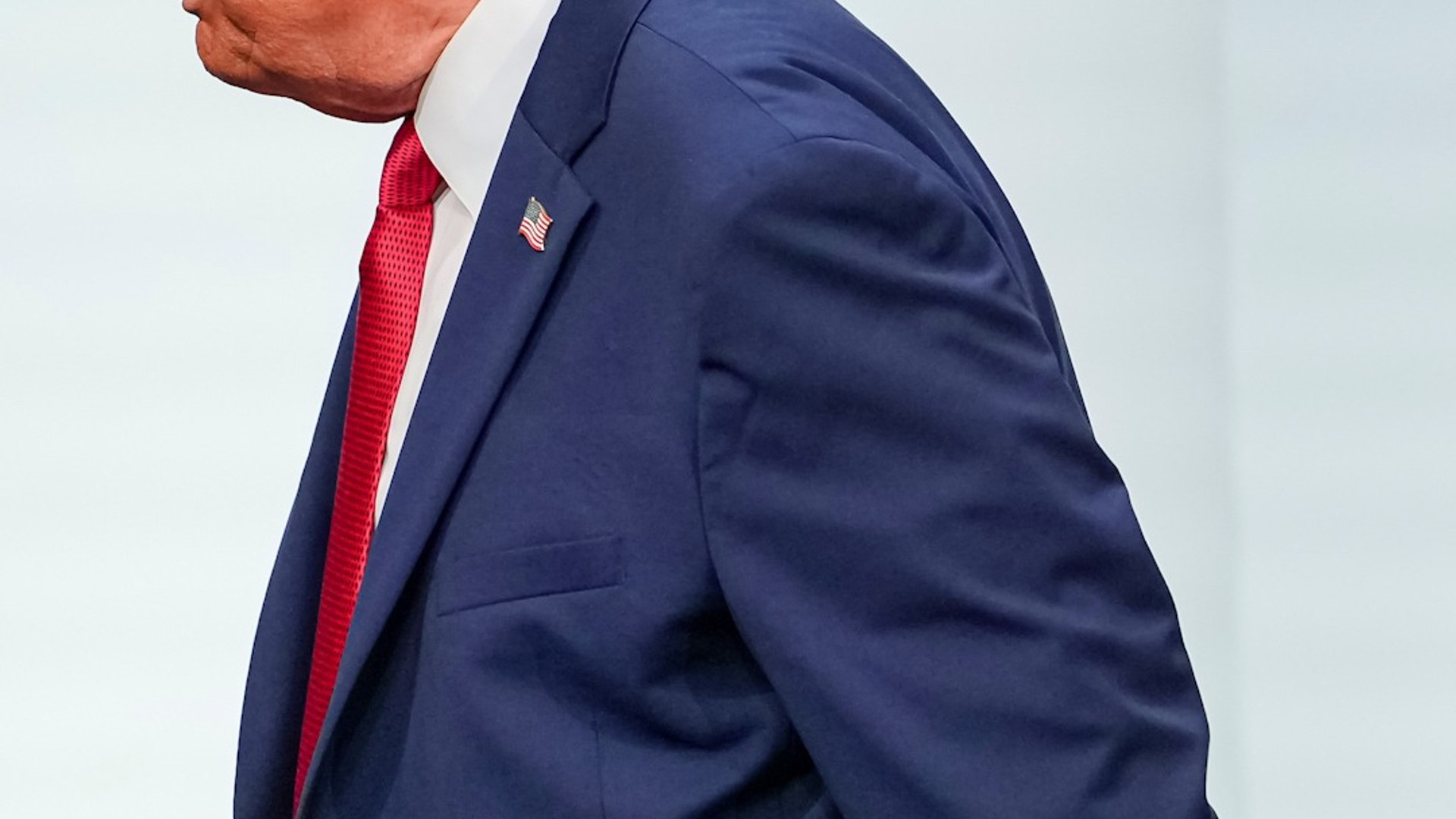 Trump coincide con un periodista que lo llamó "un hombre sabio" en el G7