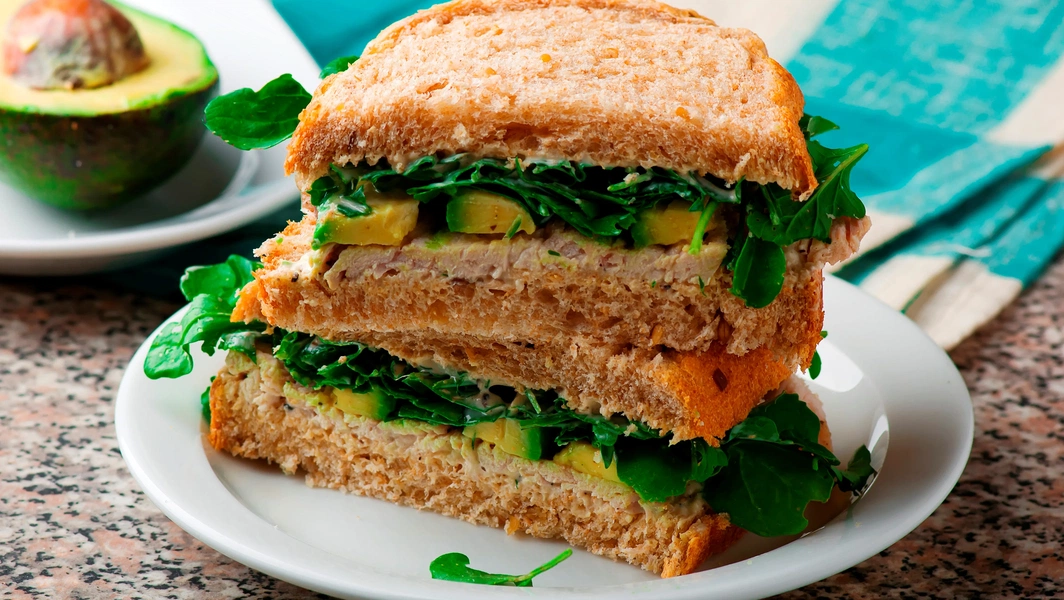 8 sandwich toppings to use and avoid
