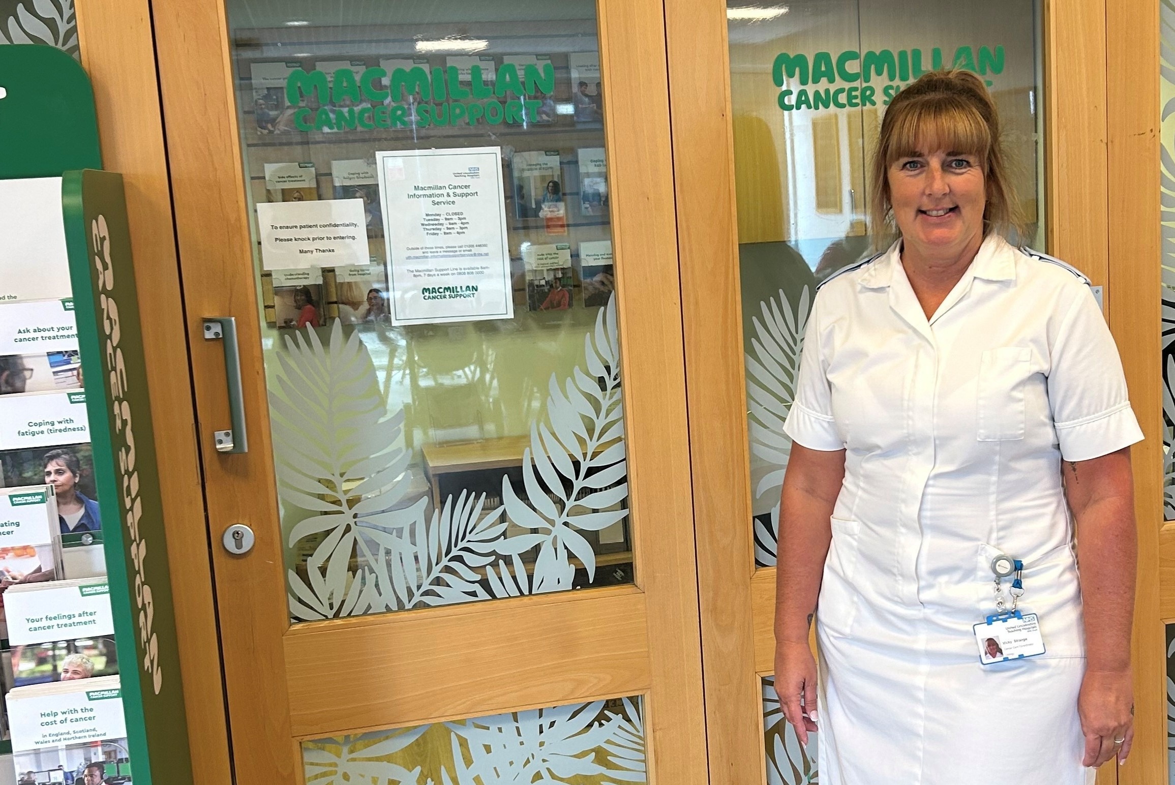 Hospital worker thanks colleagues for saving her life and helping her ...