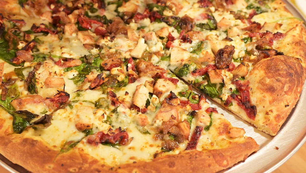 20 popular pizza toppings ranked by flavor and appeal