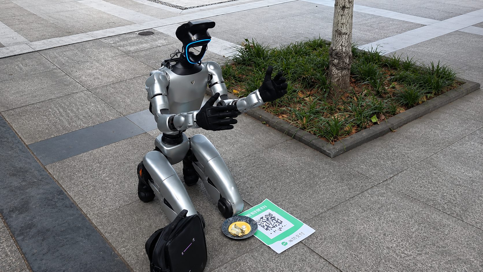 A $13,500 robot is begging on Chinese streets – with WeChat Pay