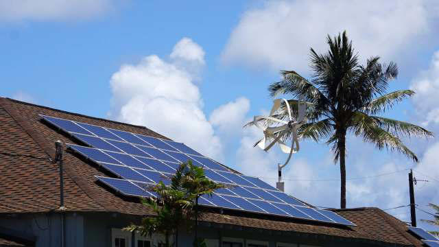 Hawaiʻi governor steps in to preserve 2026 solar tax credit after Act ...