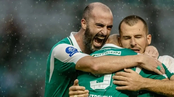 Rumor, Bali United incar penyerang Persebaya Mihailo Perovic untuk ...