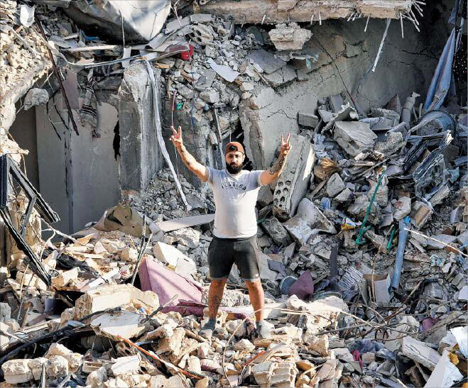 Israel's Lebanon attacks threaten US.-Iran ceasefire talks
