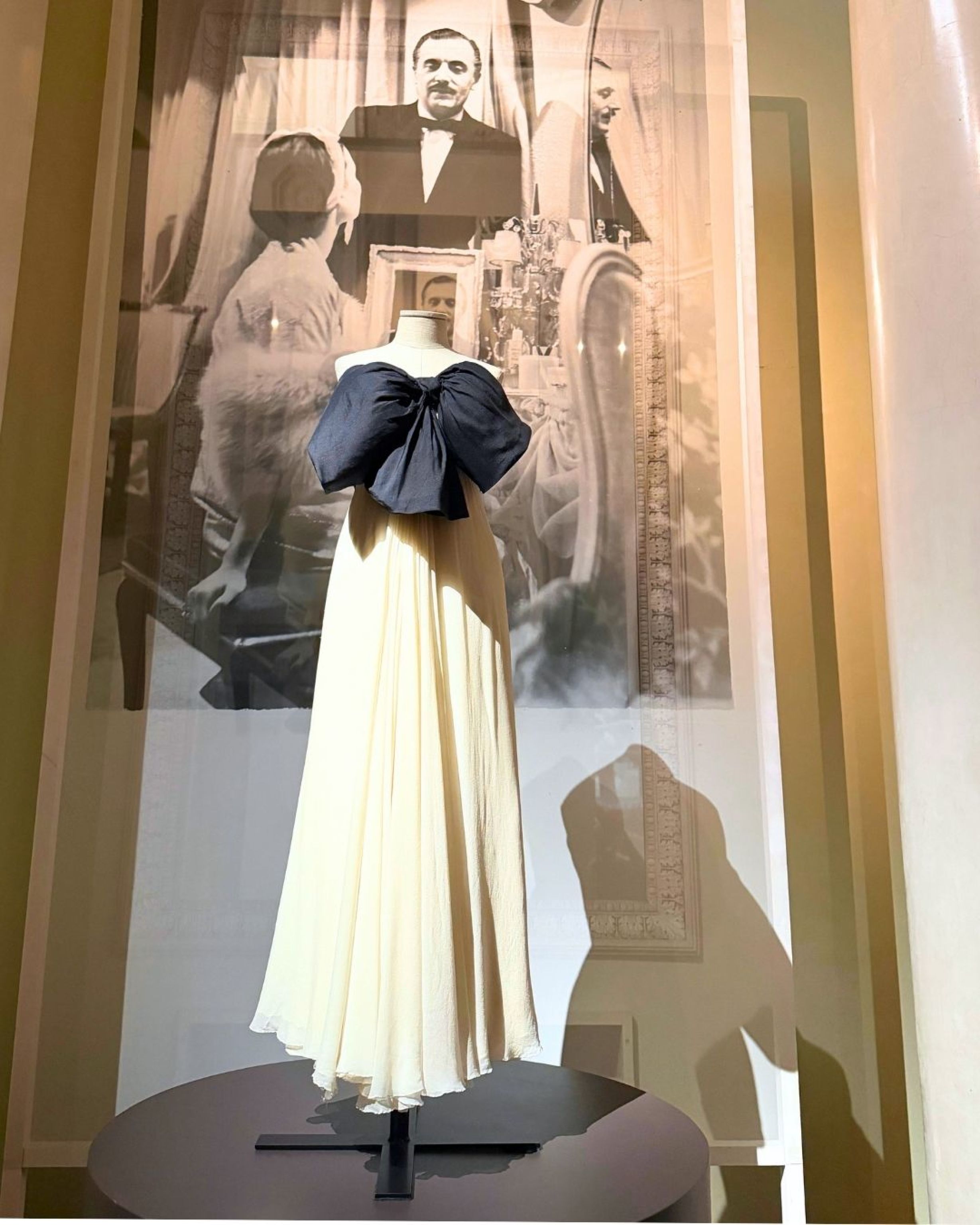 Palazzo Pitti mette in mostra Sarmi, lo stilista delle dive del '900