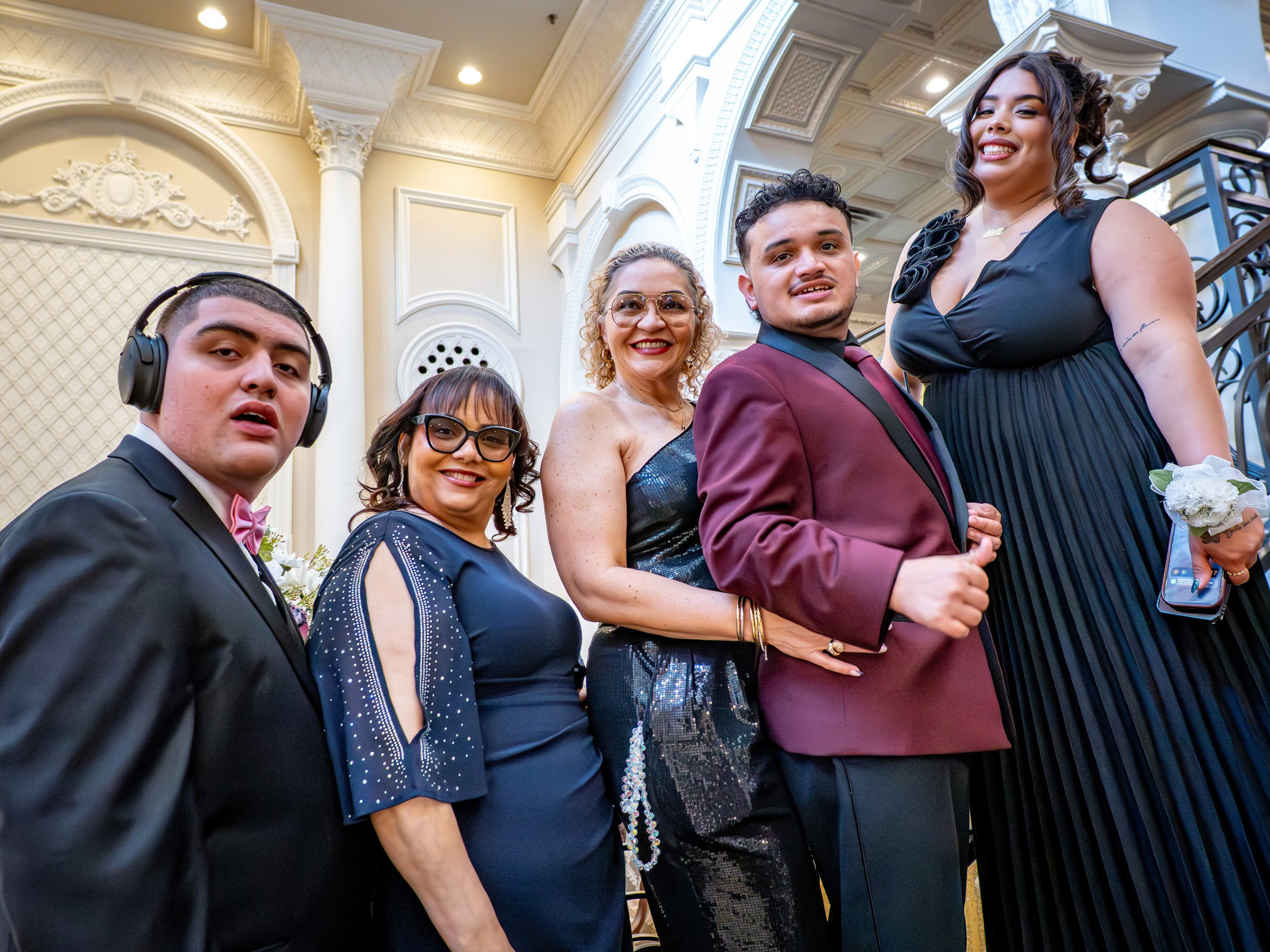 Belleville High School prom 2026 (118 photos)
