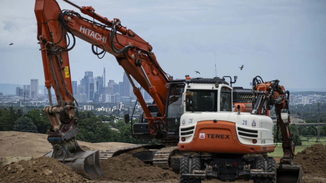 9 massive machines that shaped modern construction
