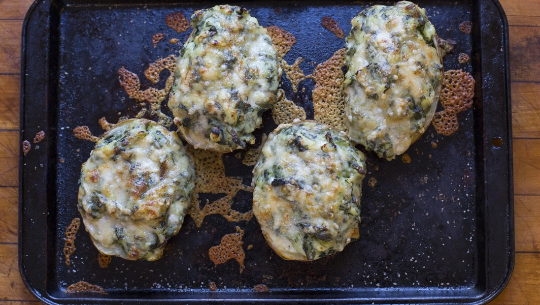 6 cheesy and creative baked potato toppings