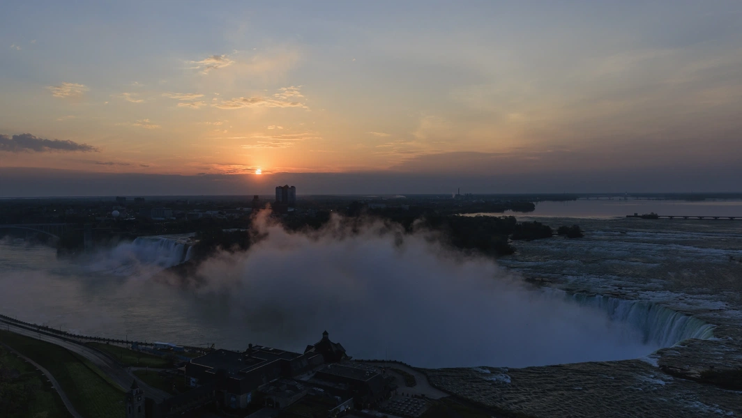 Exploring Niagara Falls from both sides