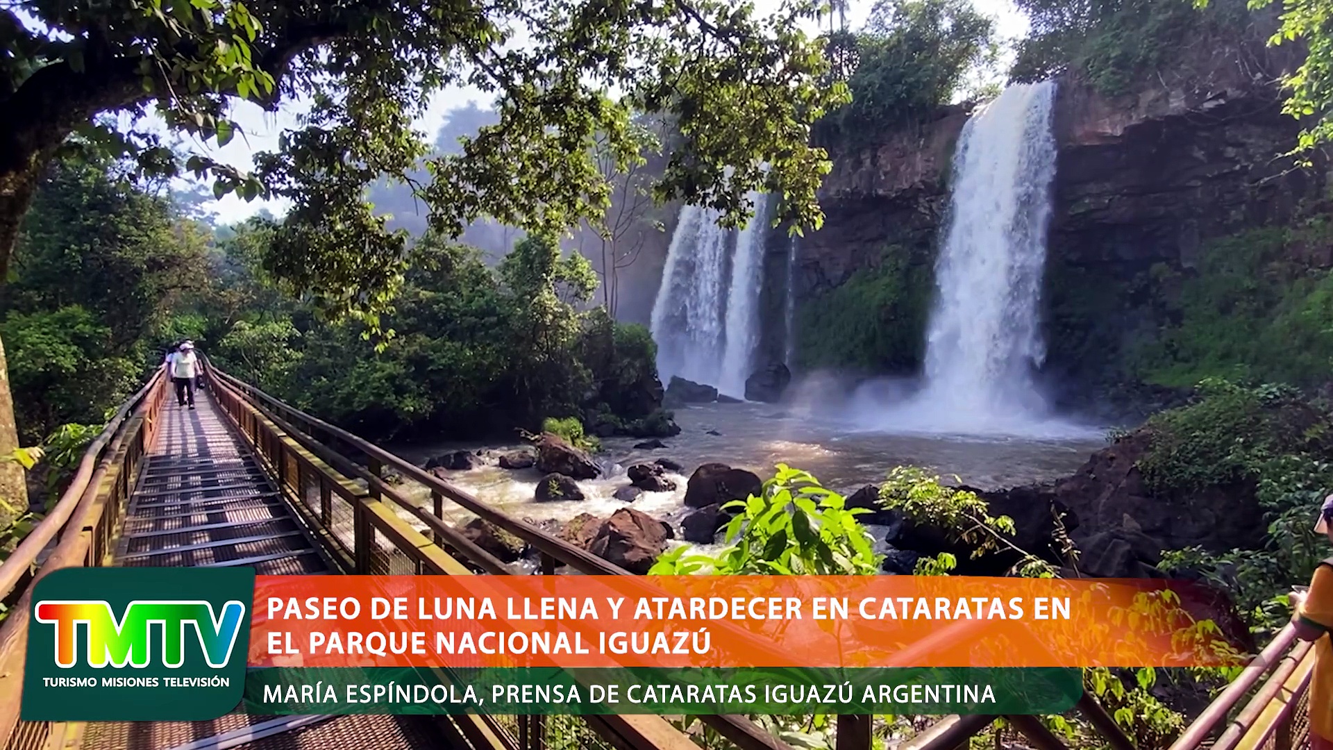 Paseo de luna llena y atardecer en Cataratas en el Parque Nacional Iguazú